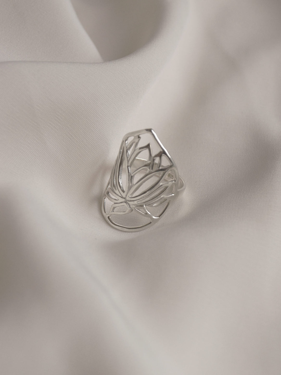 BULAN (Lotus) Ring // GABI EXCLUSIVE – Gabi The Label